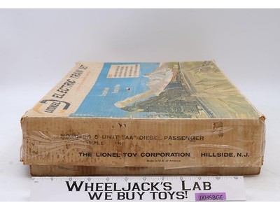 Lionel Electric Train Set 11490 5-Unit "AA" Diesel Passenger O Gauge 3 ...